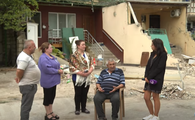 Oğlunun toyuna getmişdilər, qayıdanda evlərini sökülmüş gördülər ...