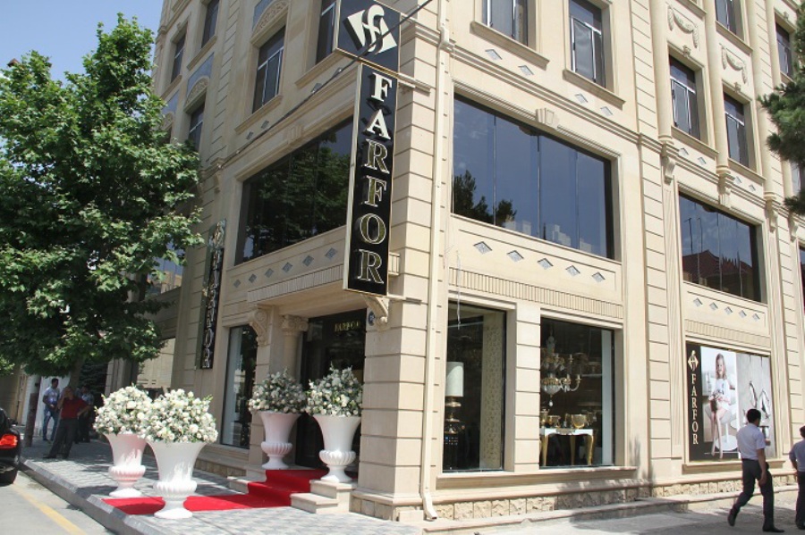 Сеть бутиков фарфоровой посуды и аксессуаров Farfor пополнился еще ...